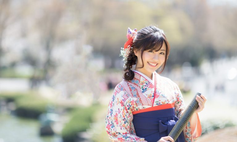 ヤングキングBULL(ブル) 2025年 4/22号 グラビア紹介 - 美しい女性の画像・動画を楽しむ